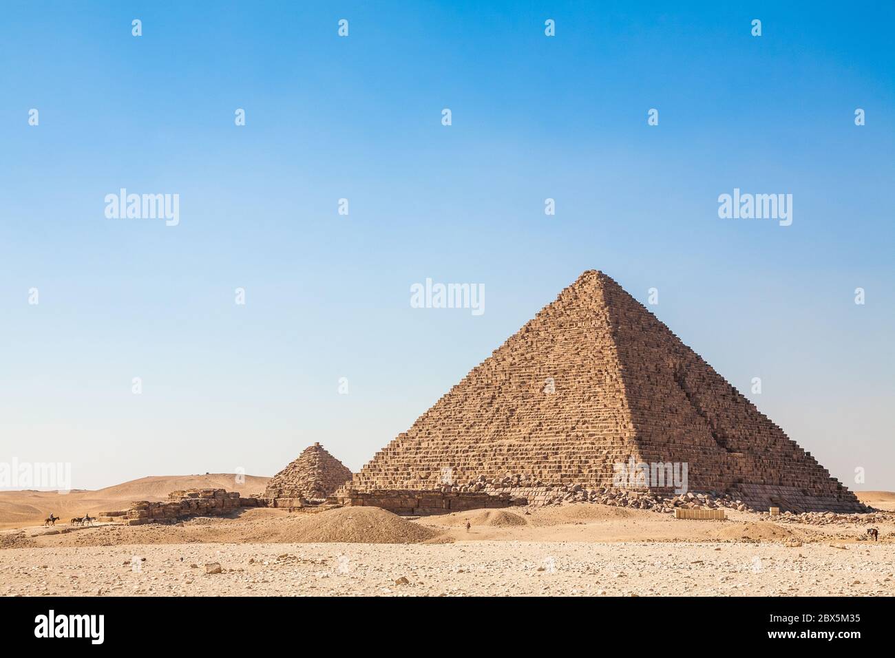 The Pyramid of Menkaure, Giza pyramid complex, Egypt Stock Photo - Alamy