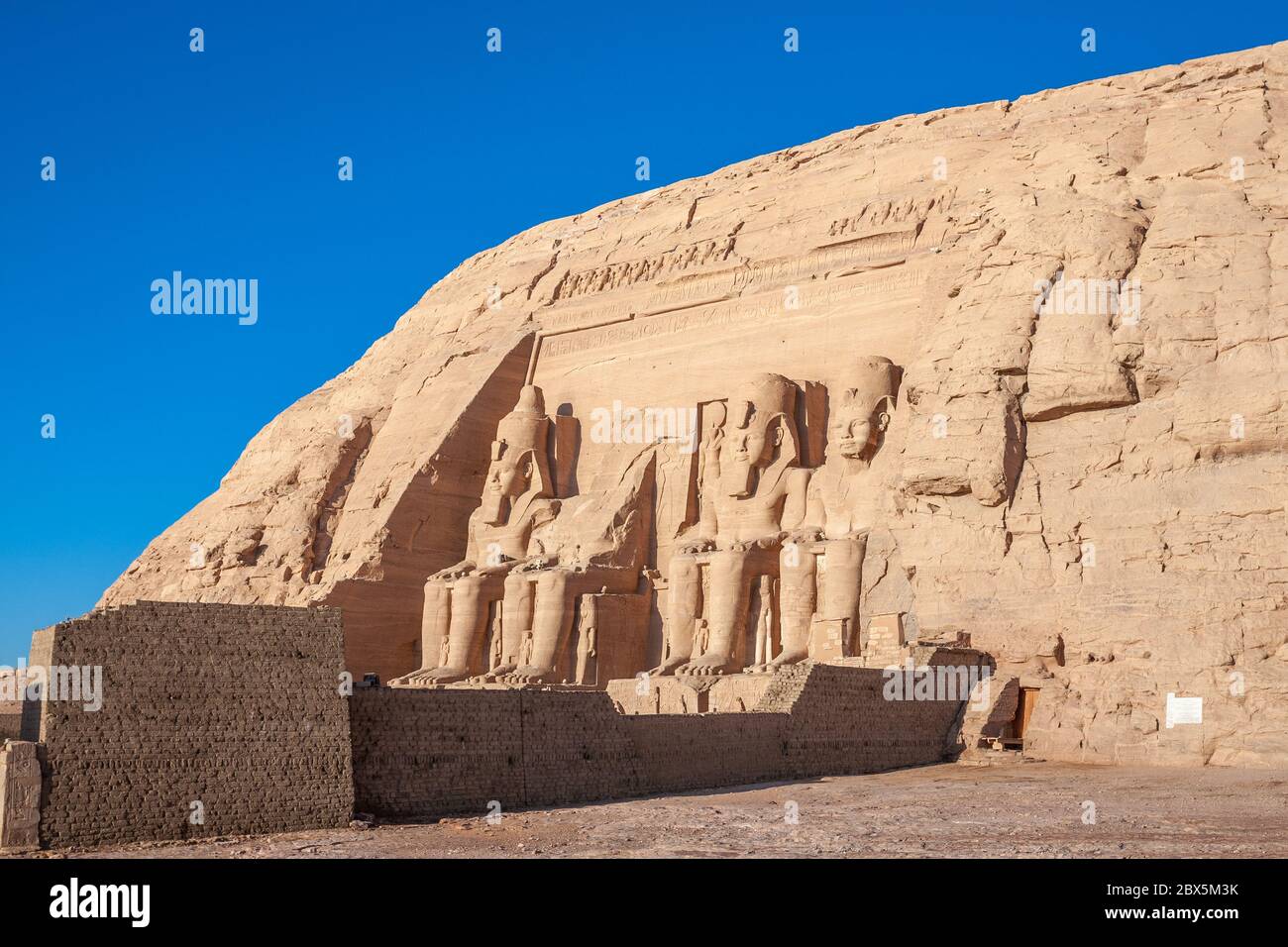Ramses ii relief hi-res stock photography and images - Alamy