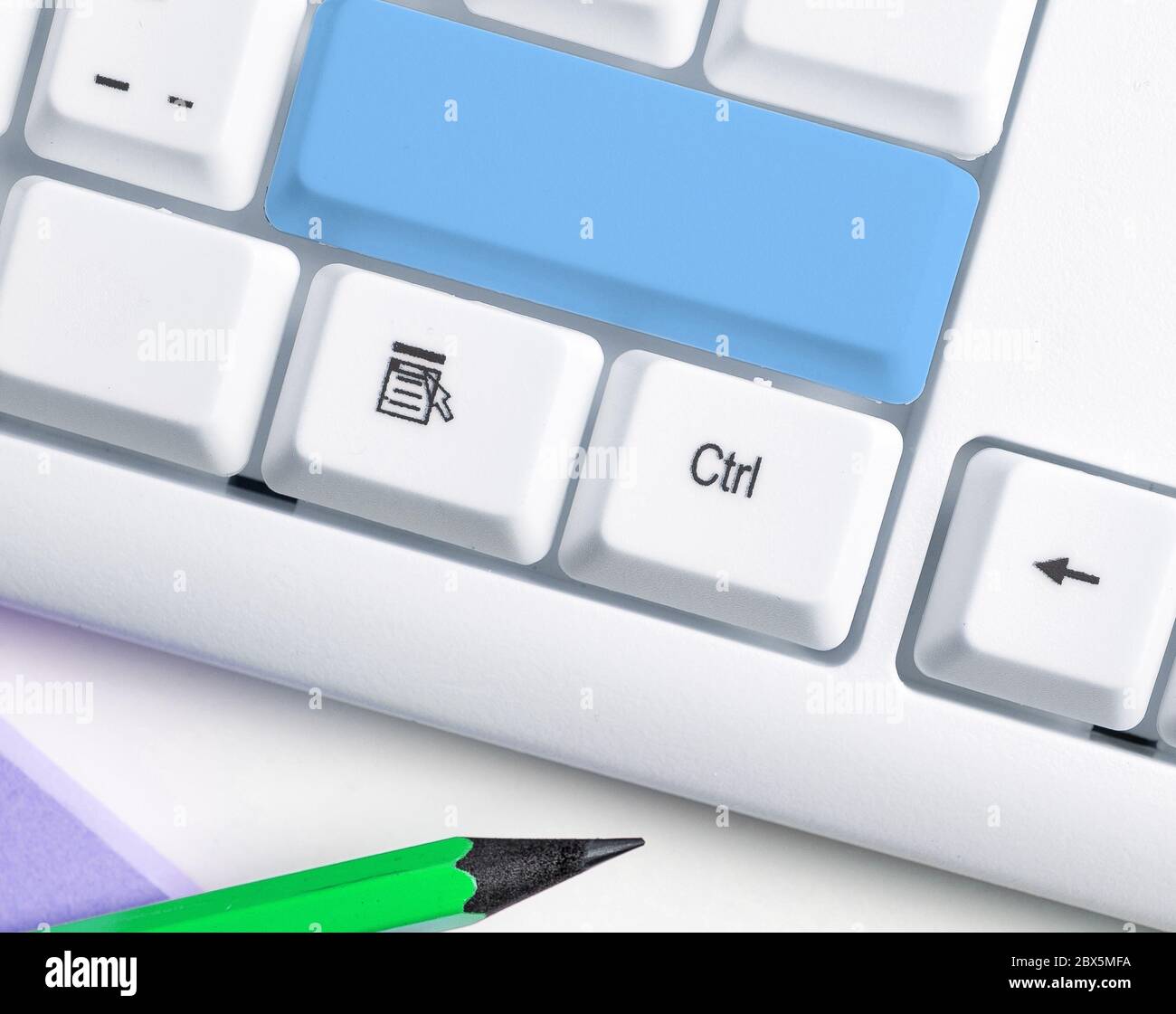 Pc Keyboard Key With Empty Note Paper Above Copy Space Stock Photo - Alamy