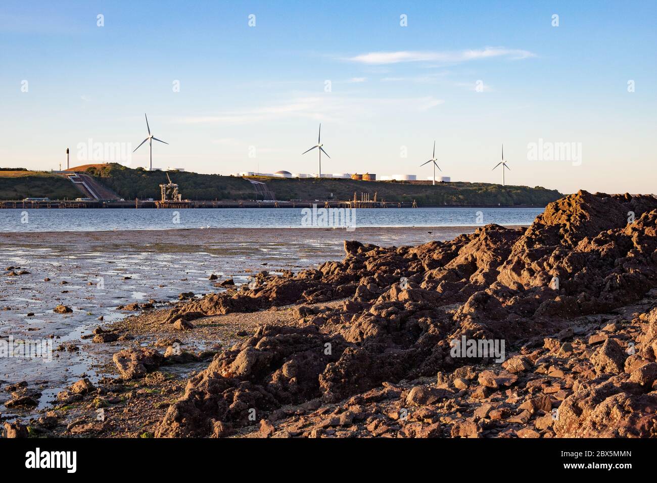 Rocky Outcrop on the Cleddau Estuary Stock Photo - Alamy