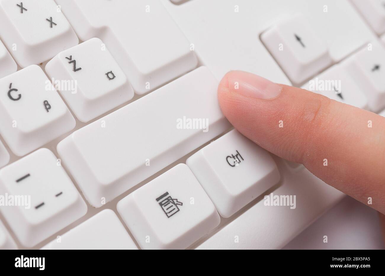Pc Keyboard Key With Empty Note Paper Above Copy Space Stock Photo - Alamy