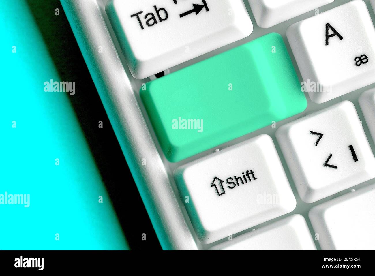 White Pc Keyboard With Empty Note Paper Above White Key Copy Space ...