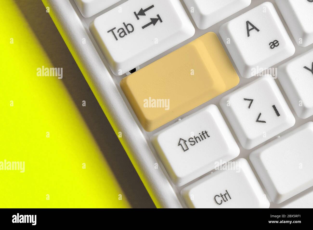 Pc Keyboard Key With Empty Note Paper Above Copy Space Stock Photo - Alamy