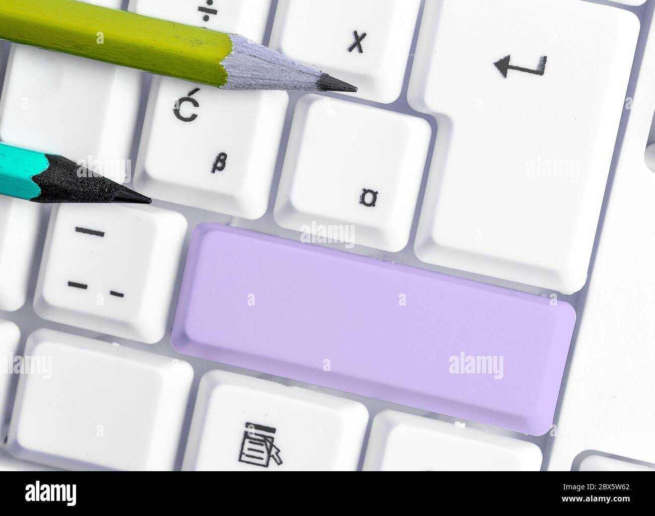 Pc Keyboard Key With Empty Note Paper Above Copy Space Stock Photo - Alamy