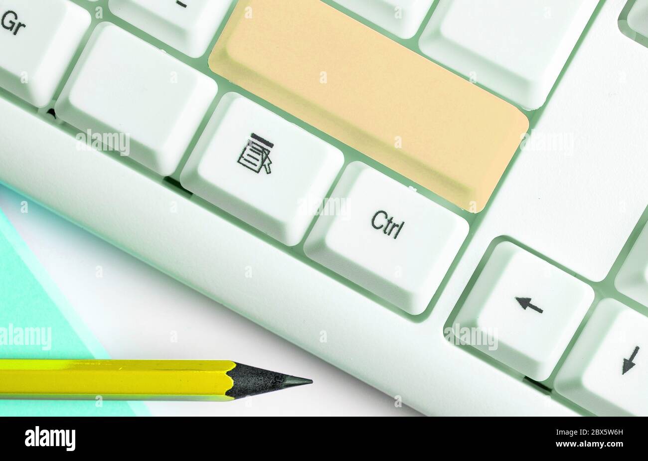 Pc Keyboard Key With Empty Note Paper Above Copy Space Stock Photo - Alamy
