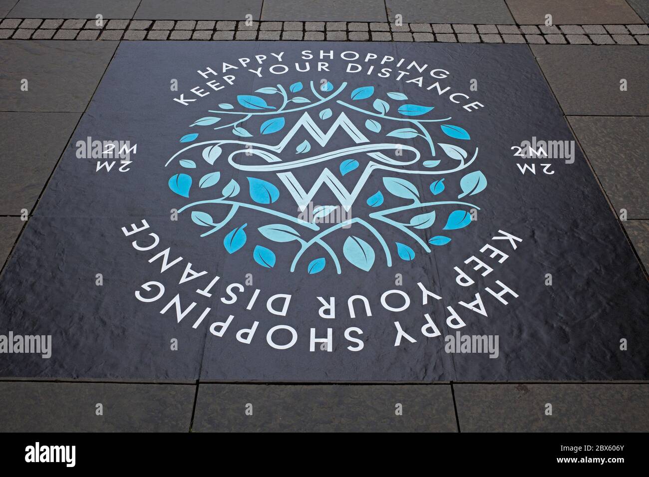 2 metre signage hi-res stock photography and images - Alamy