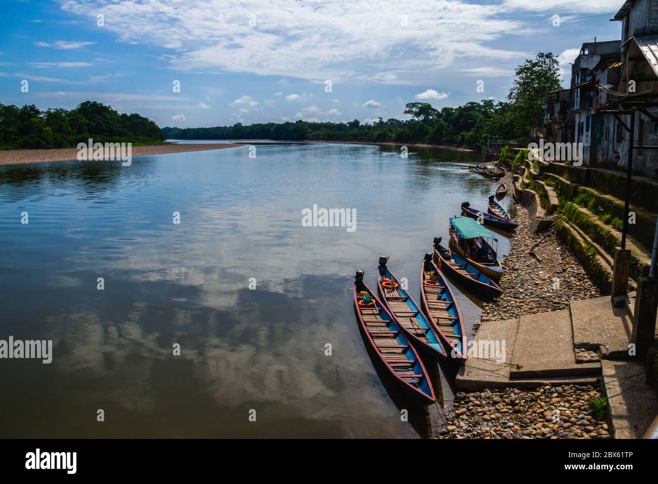 Wooden boats amazon river shore hi-res stock photography and images - Alamy