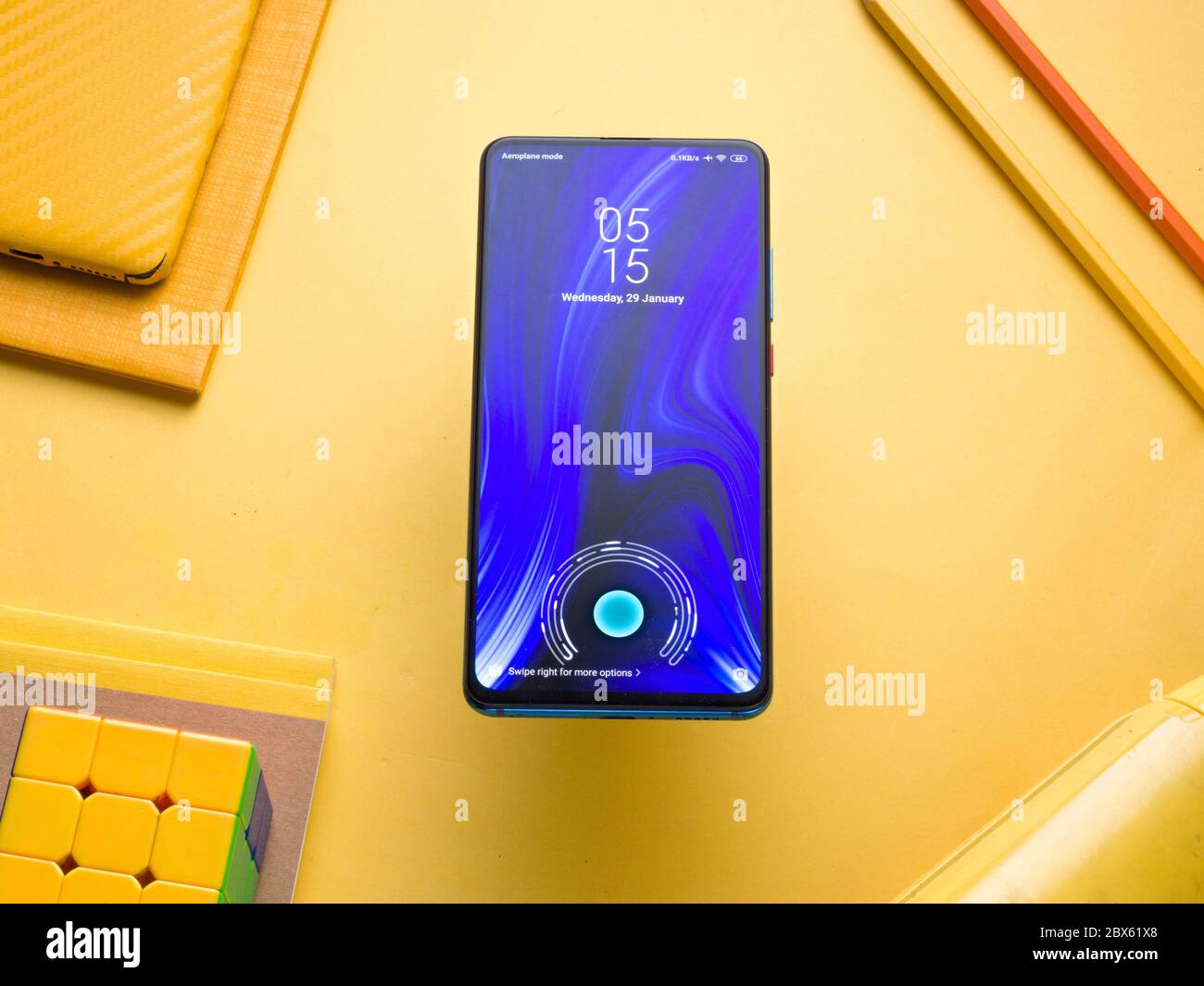 Indisplay fingerprint sensor hi-res stock photography and images - Alamy