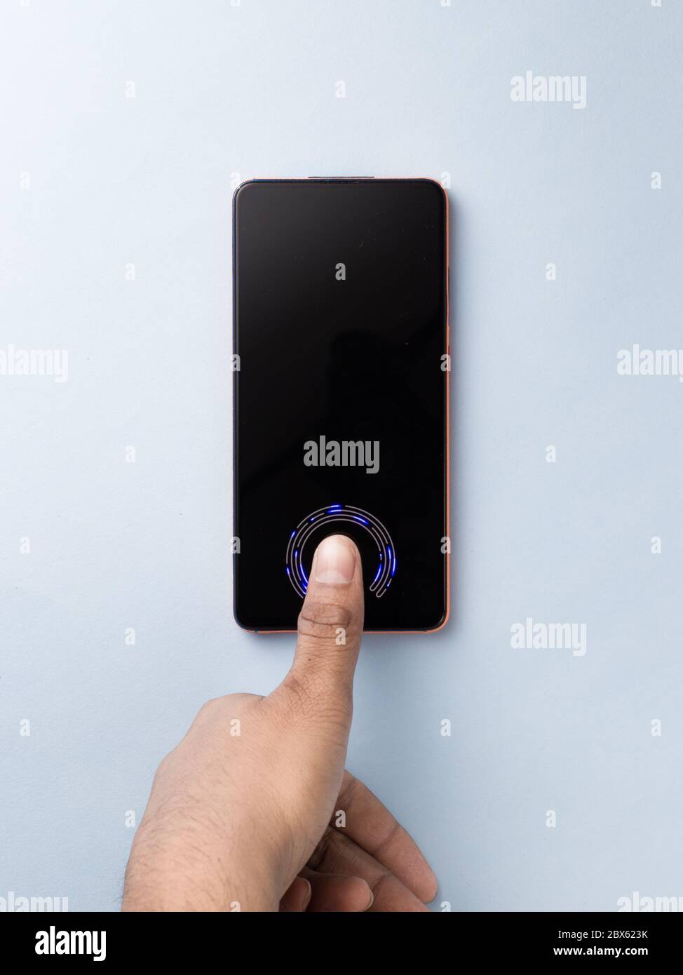 Indisplay fingerprint sensor hi-res stock photography and images - Alamy