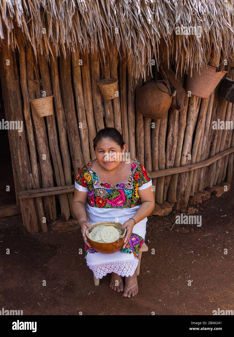 Huipil hi-res stock photography and images - Alamy
