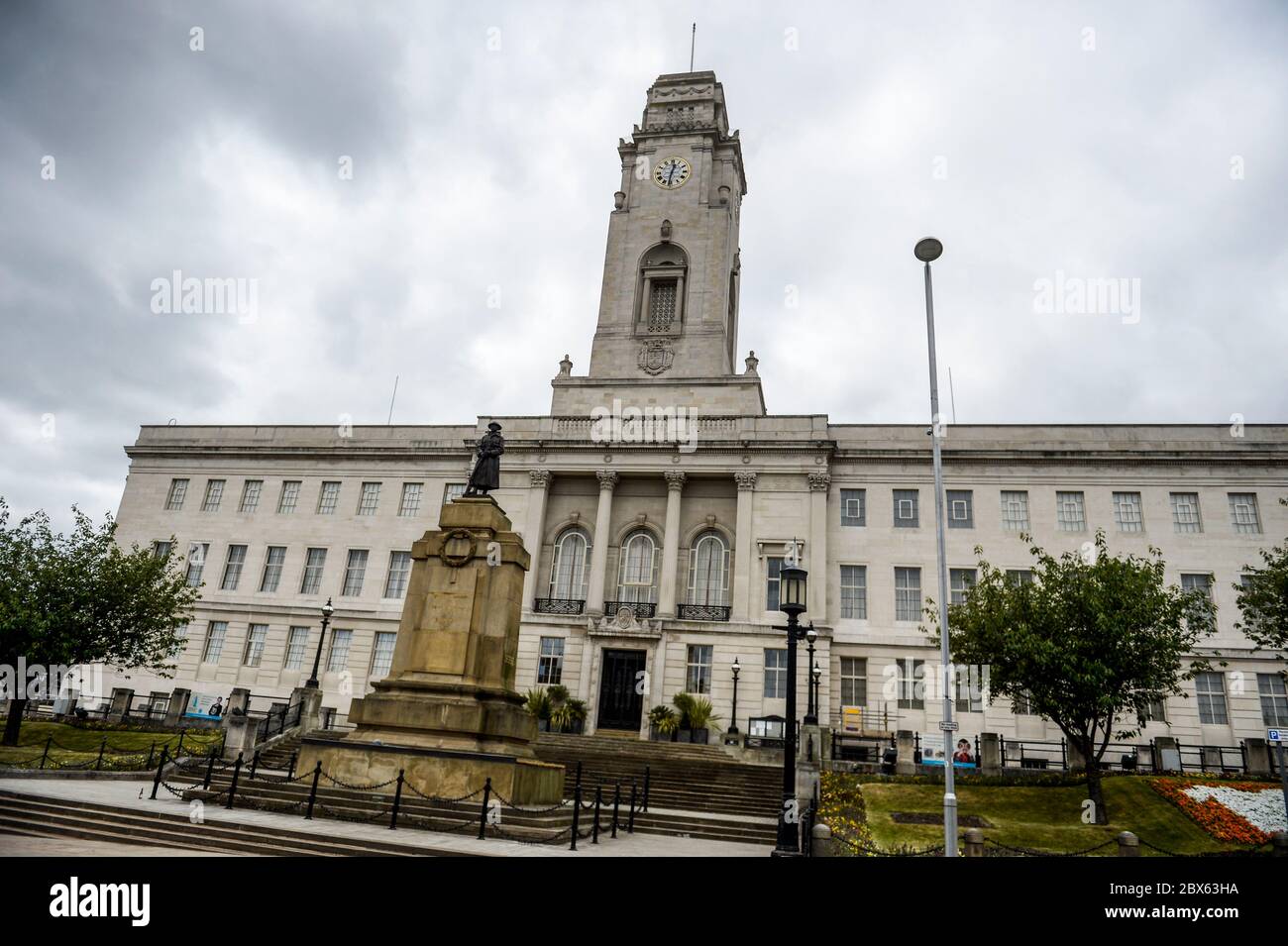 Barnsley Town Hall in the centre of the South Yorkshire town Stock ...