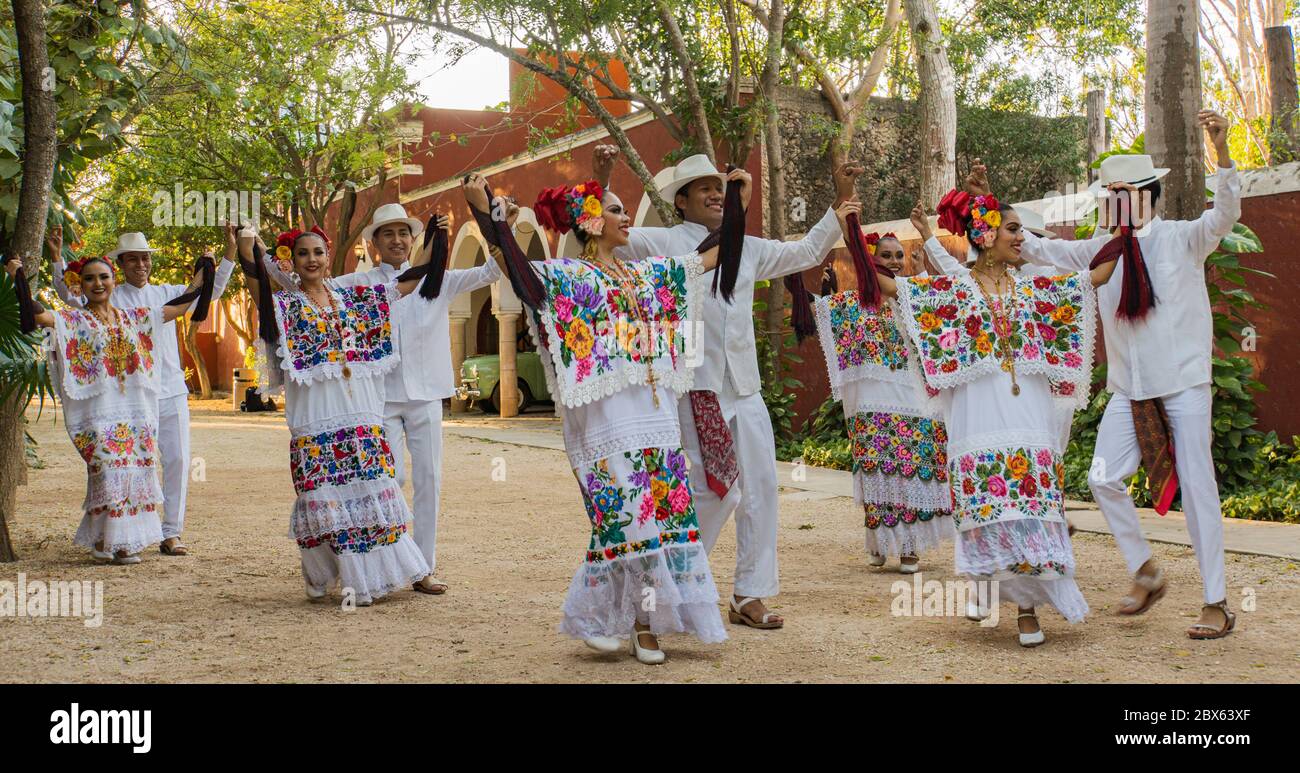 Merida,Yucatan/Mexico-February 29,2020: folk dancers in traditional costume performing folk ...