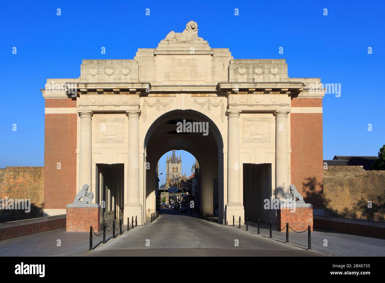 The Menin Gate Memorial to the Missing British and Commonwealth ...