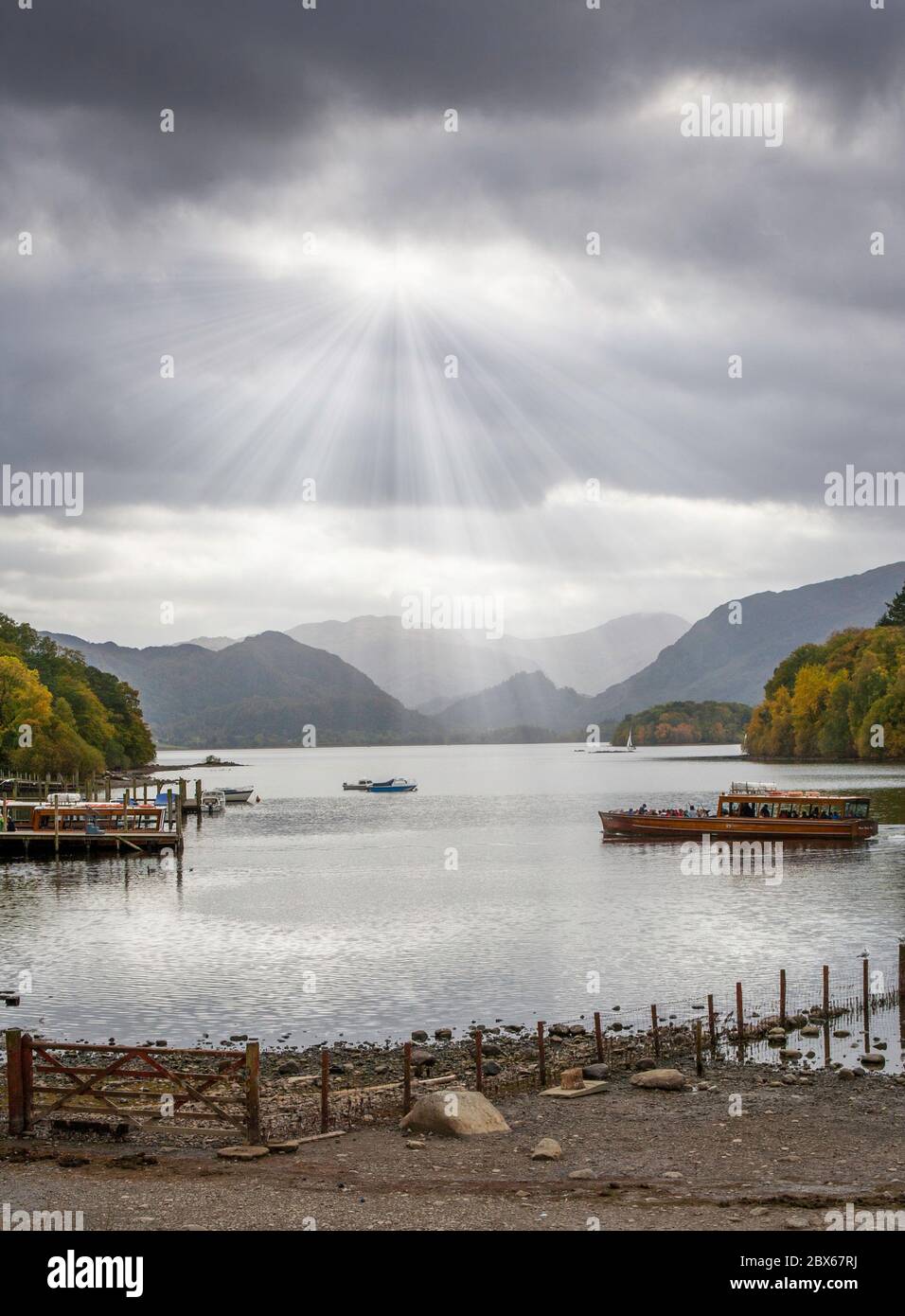 Derwentwater boat hi-res stock photography and images - Alamy