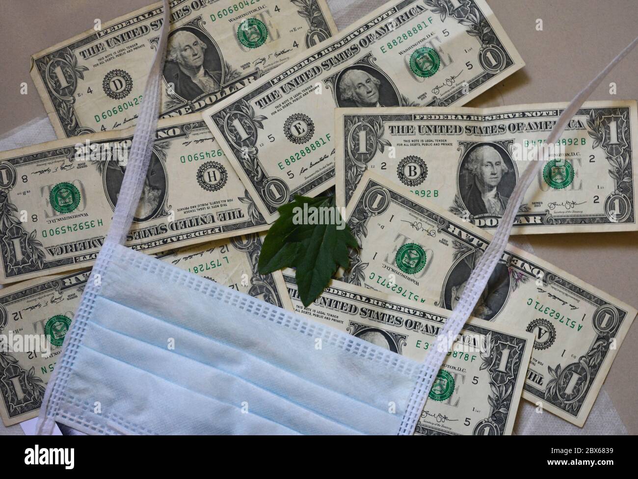 100 dollar bill mask hi-res stock photography and images - Alamy