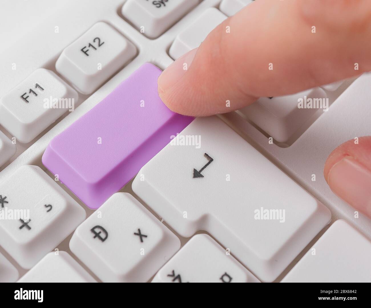 Pc Keyboard Key With Empty Note Paper Above Copy Space Stock Photo - Alamy