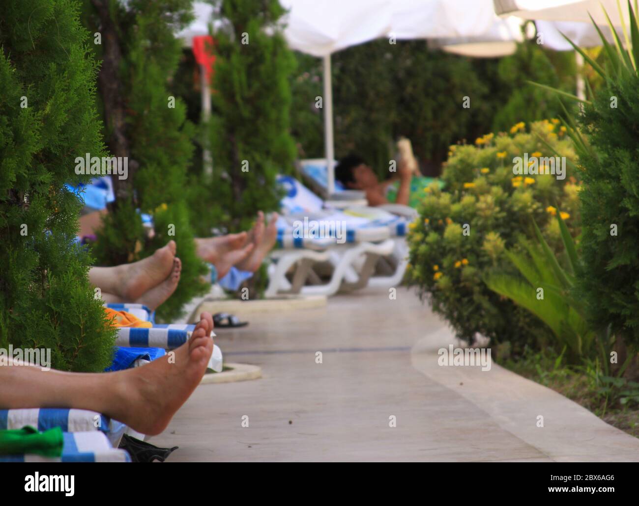 Tourists feet hi-res stock photography and images - Alamy