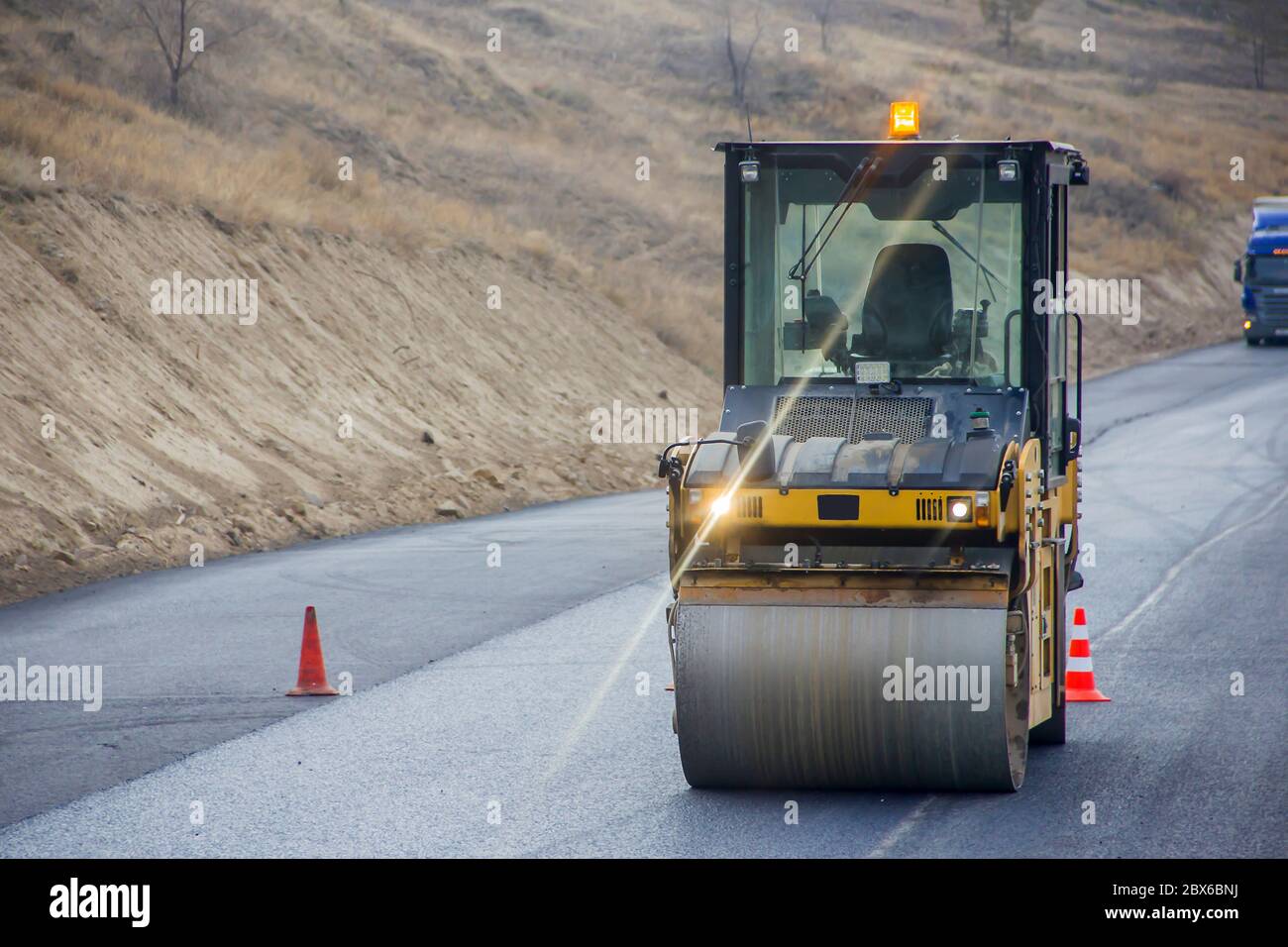 Road construction roller hi-res stock photography and images - Alamy