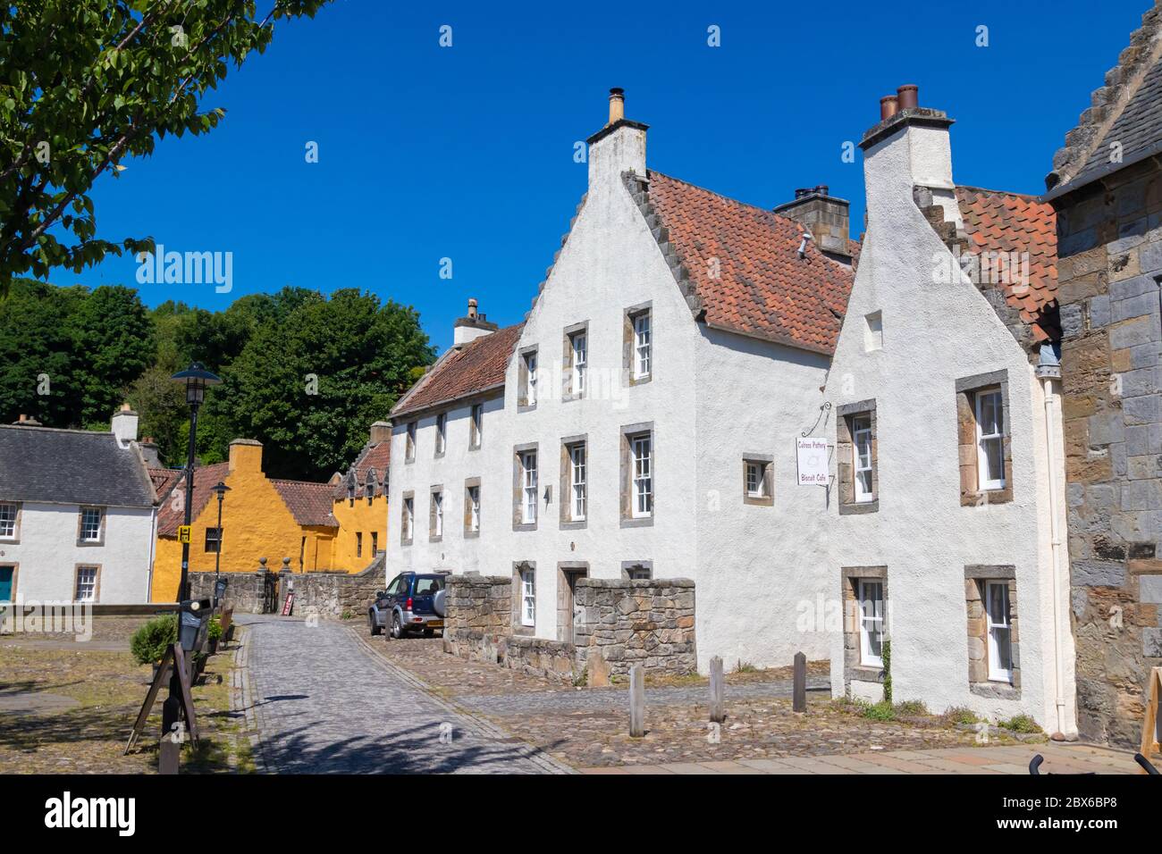 Culross buildings hi-res stock photography and images - Alamy