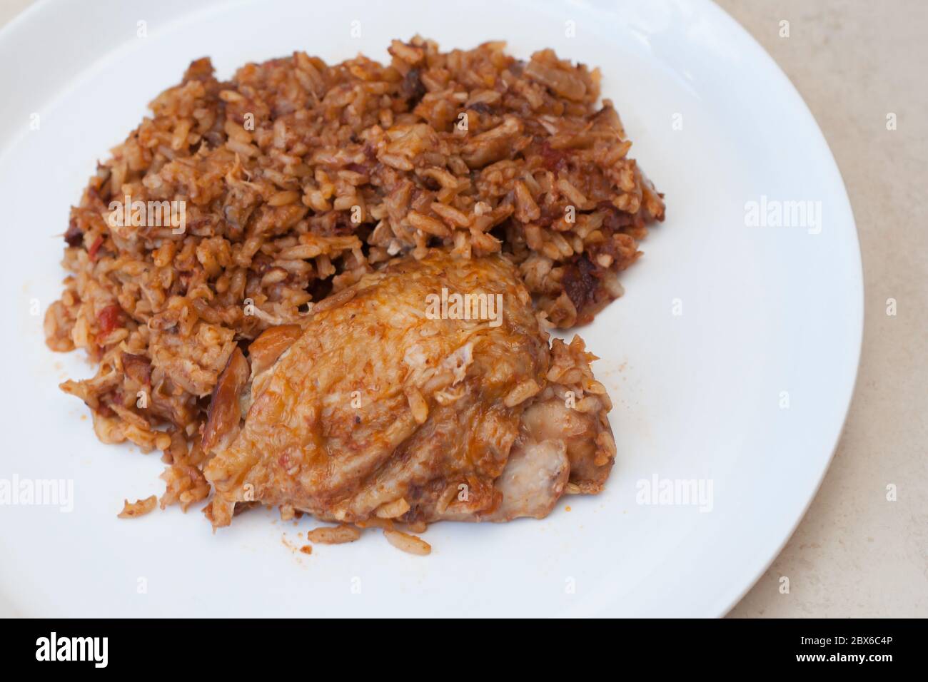 Middle east food rice chicken hi-res stock photography and images - Alamy