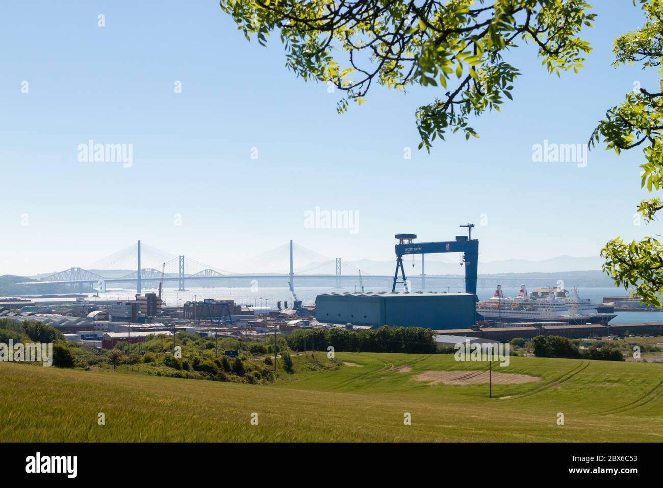 Rosyth dockyard hi-res stock photography and images - Alamy