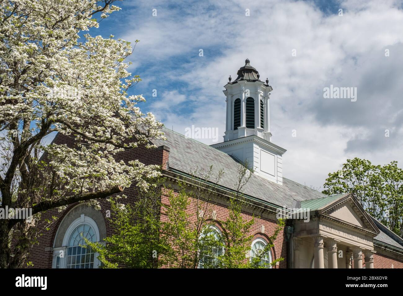 The Grafton Public Library on the Grafton Town Common Stock Photo - Alamy