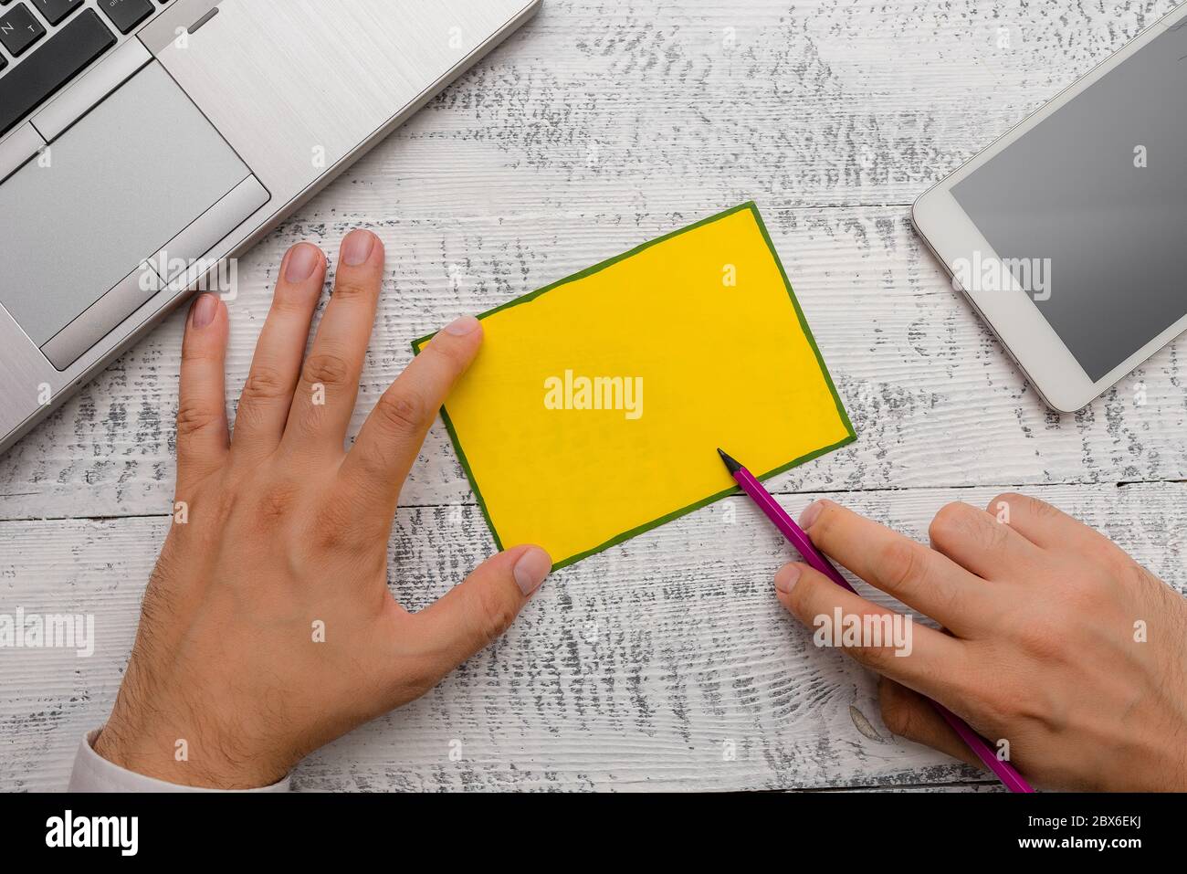 Modern writing instrument hi-res stock photography and images - Alamy