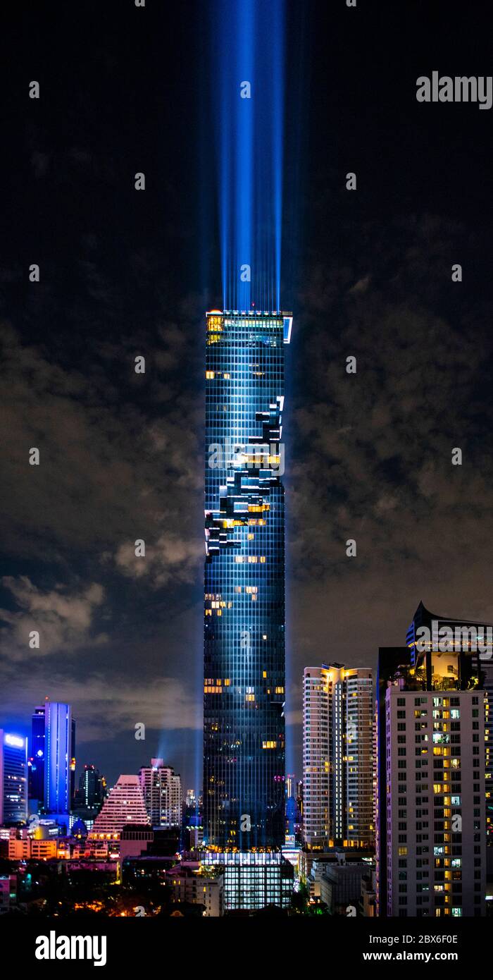 view of illuminated tower Mahanakhon in Bangkok Stock Photo - Alamy