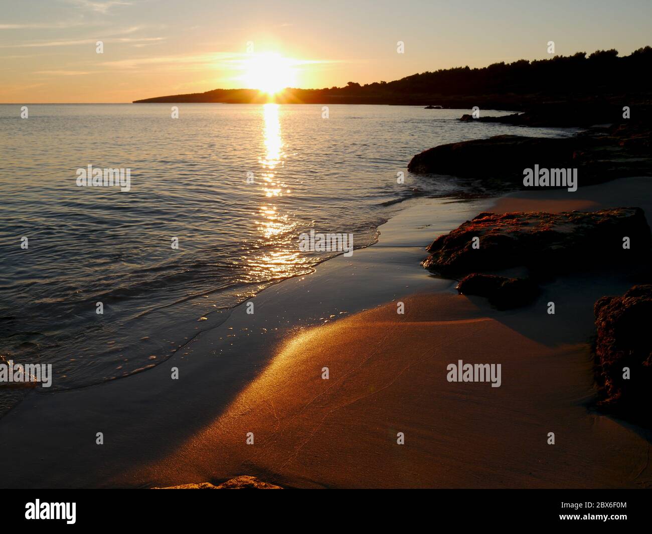 Warm sun rays hi-res stock photography and images - Alamy