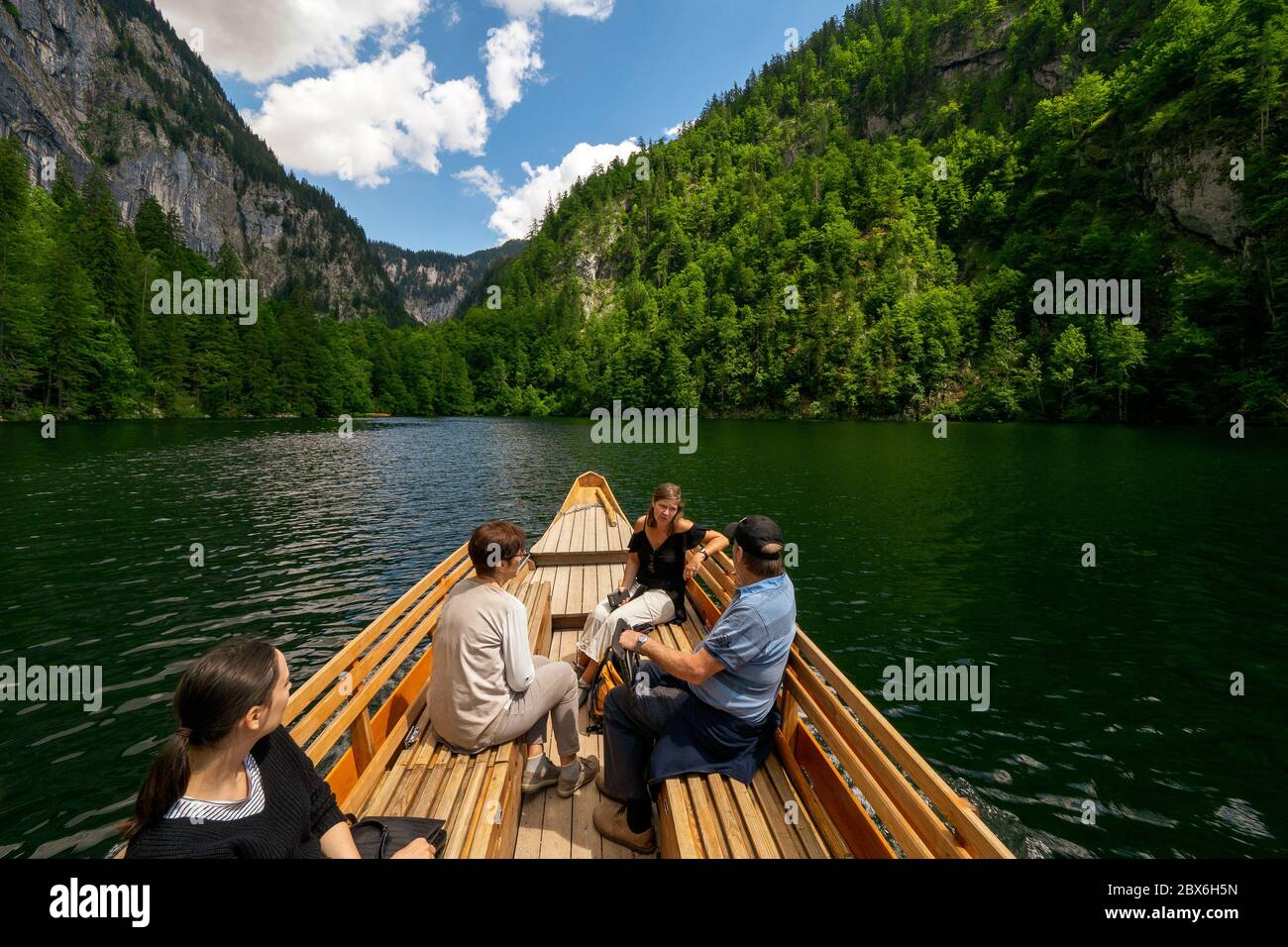 View of the prow of a "Plätte", a traditional wooden flat boat ...