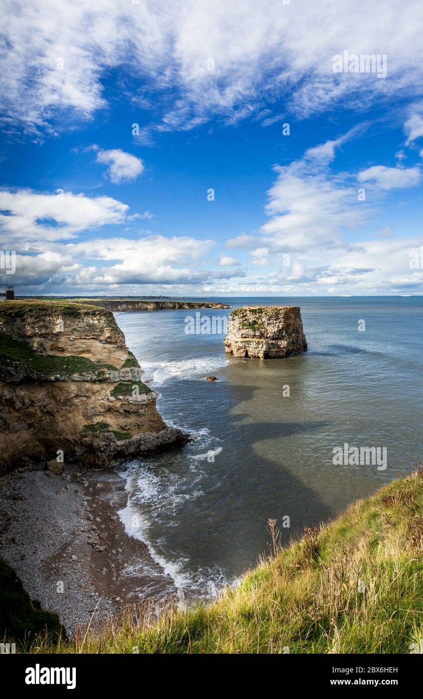 The cliffs of south shields hi-res stock photography and images - Alamy