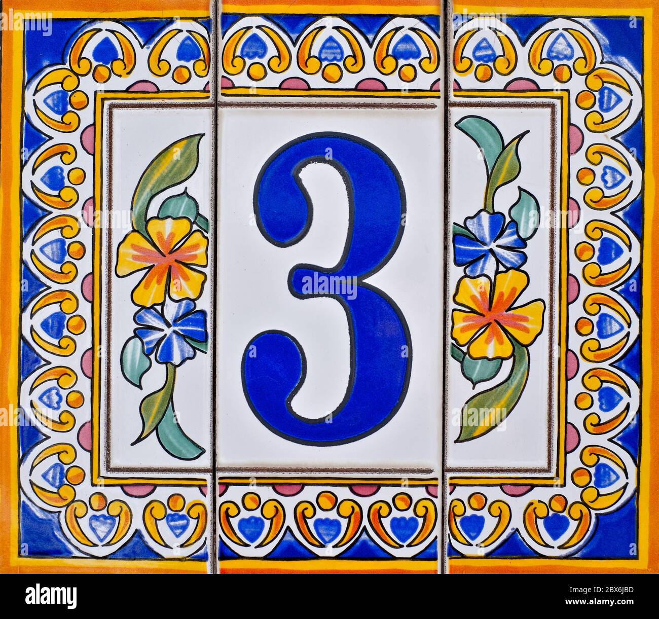 Three tiles hi-res stock photography and images - Alamy