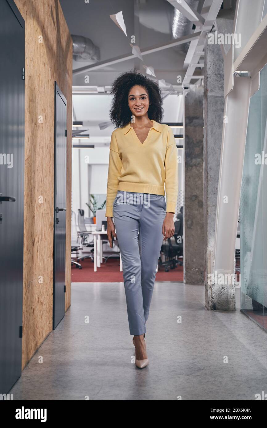 Business Woman Walking High Resolution Stock Photography and Images - Alamy