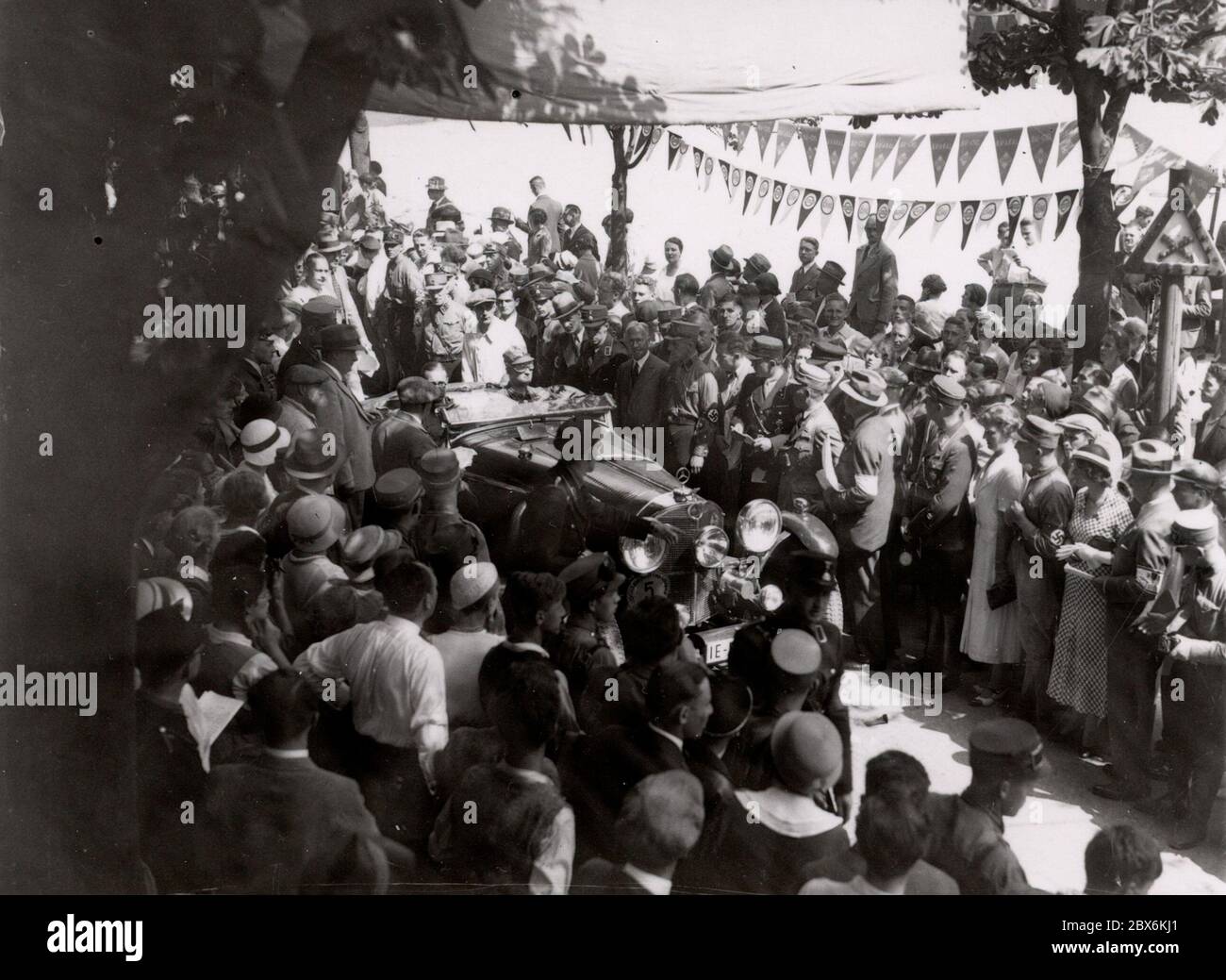 3000 km race through Germany Heinrich Hoffmann Photographs 1933 Adolf ...