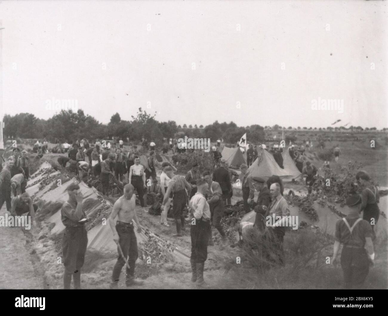 Visit to the SS camp Heinrich Hoffmann Photographs 1933 Adolf Hitler's ...