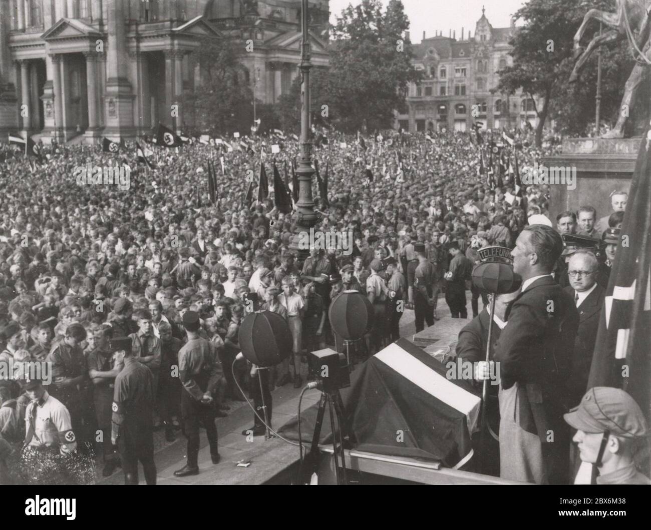 Heinrich Hoffmann Photographs Heinrich Hoffmann Photographs 1933 Adolf ...