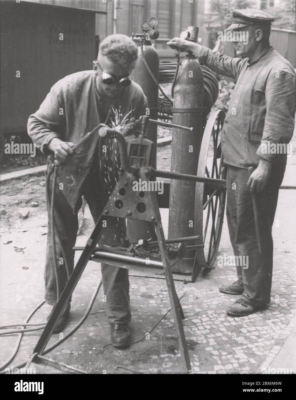 Road works Heinrich Hoffmann Photographs 1933 Adolf Hitler's official ...