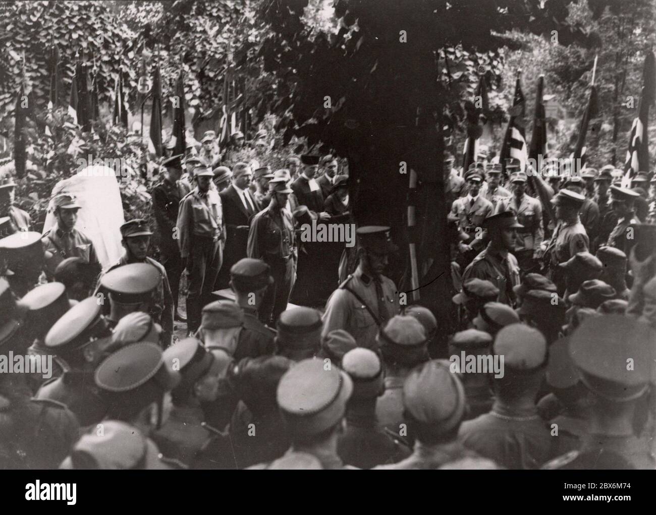 At the grave of the SA man Heinrich Hoffmann Photographs 1933 Adolf ...
