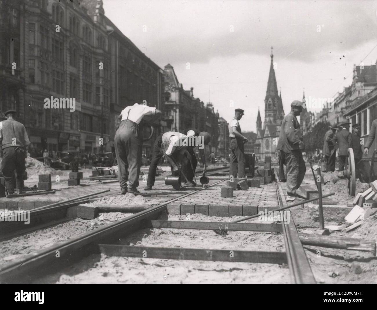 Road works Heinrich Hoffmann Photographs 1933 Adolf Hitler's official ...