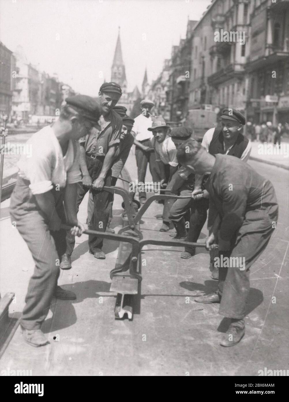 Road works Heinrich Hoffmann Photographs 1933 Adolf Hitler's official ...