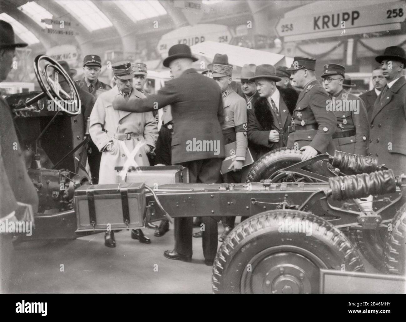 Adolf hitler visits 1933 hi-res stock photography and images - Alamy