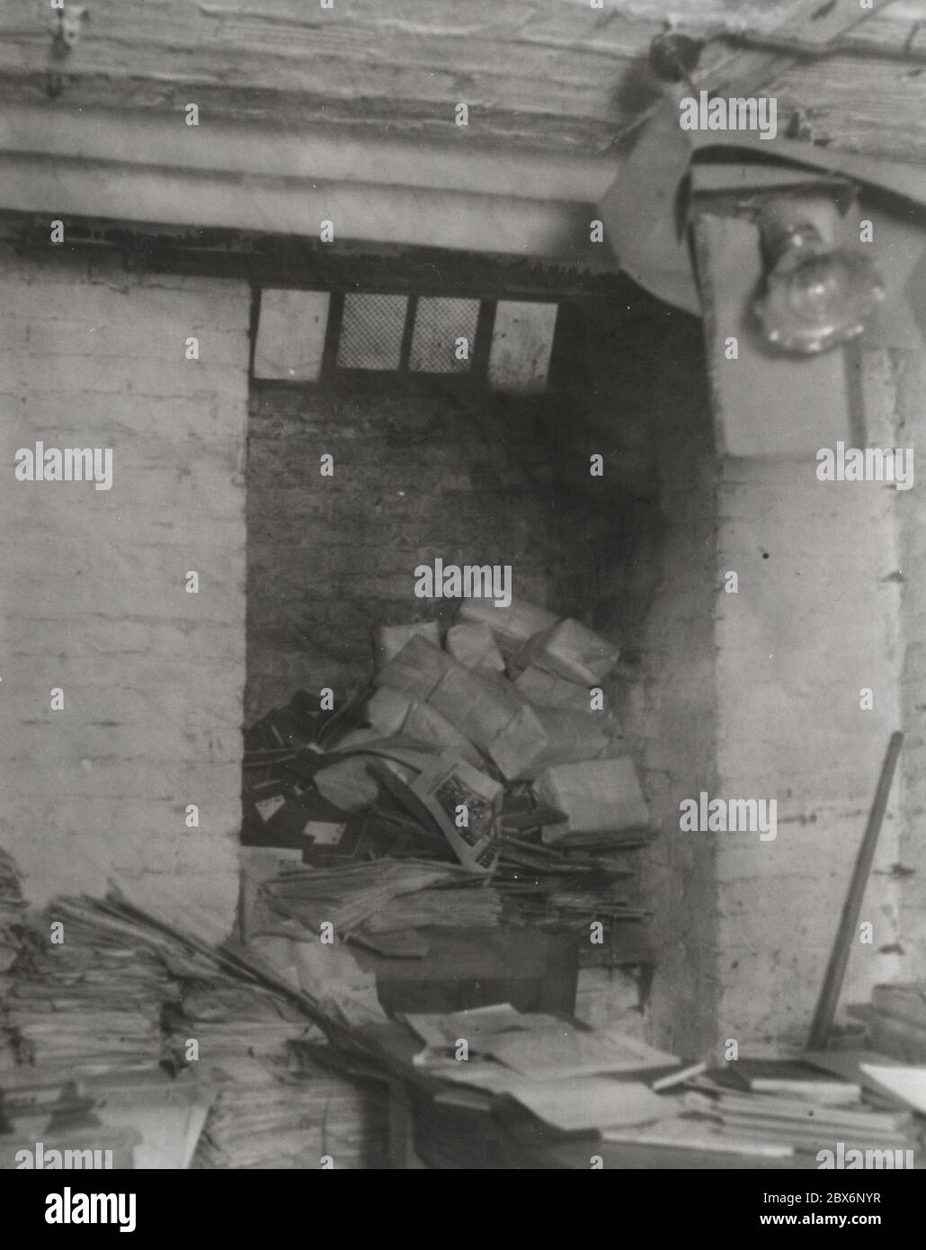 The secret propaganda headquarters of the KPD. Heinrich Hoffmann ...