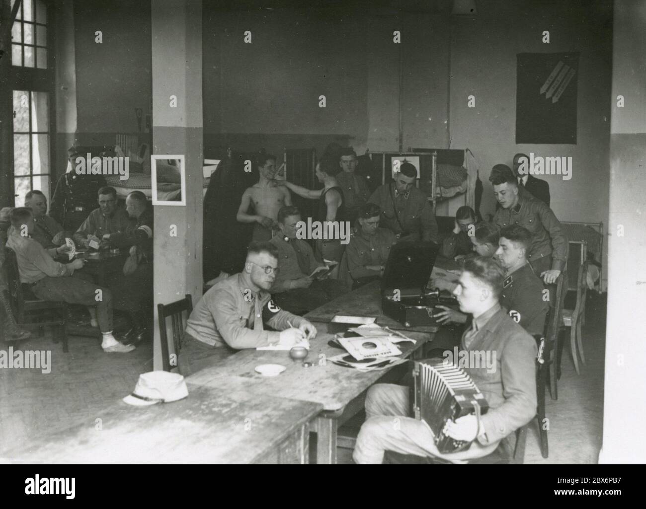 Training the field police. Heinrich Hoffmann Photographs 1933 Adolf ...