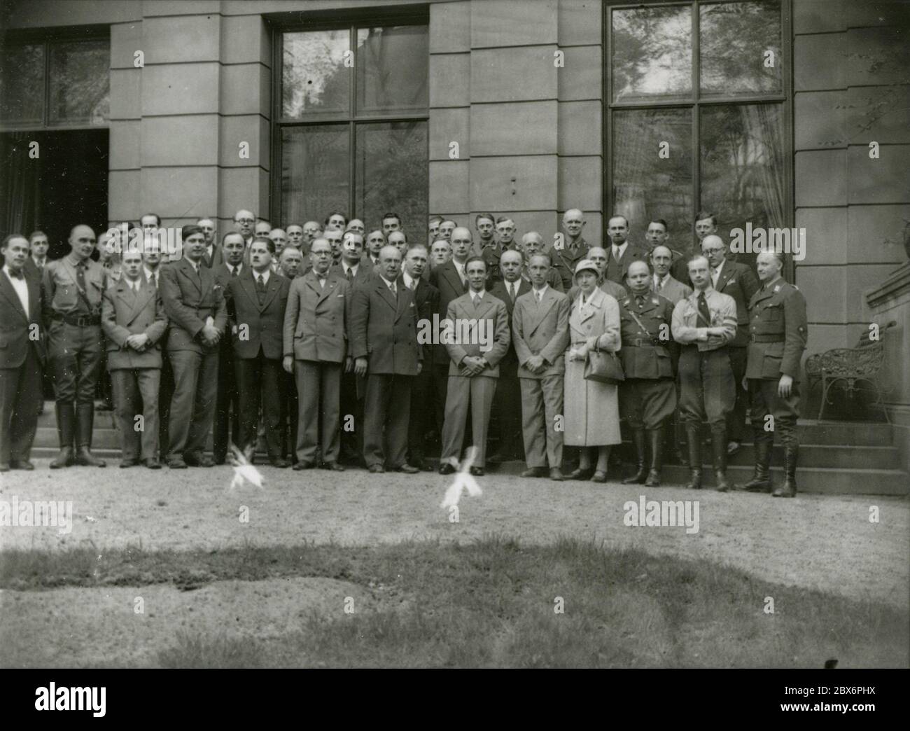 Group admission to the Ministry of Propaganda - State Secretary ...