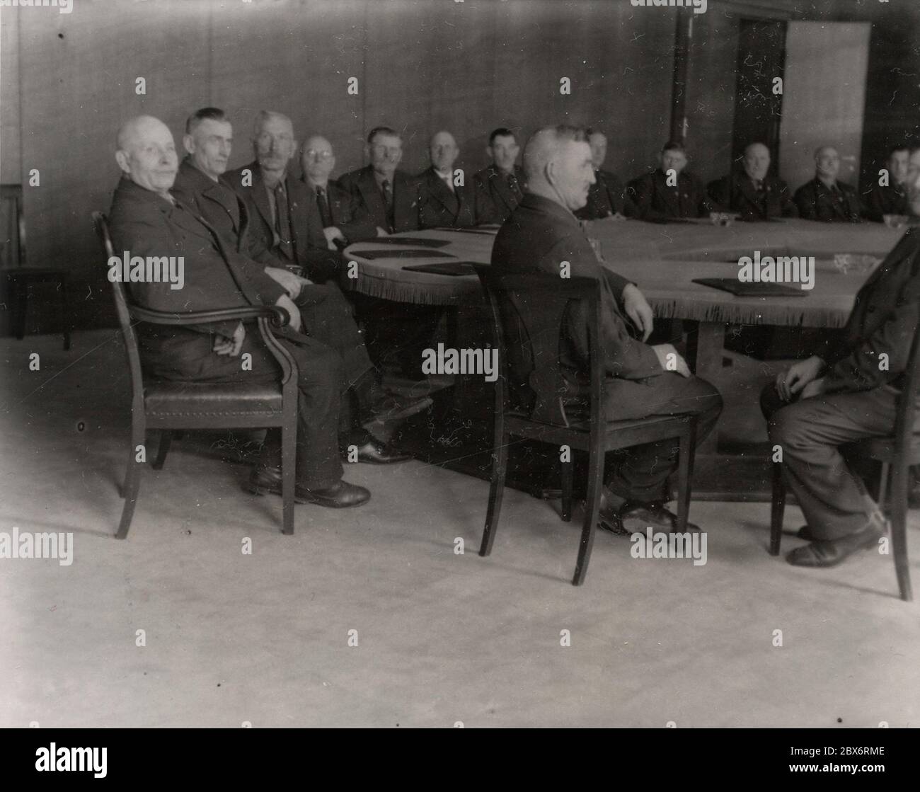 Meeting in the Chancellery. Heinrich Hoffmann Photographs 1933 Adolf ...
