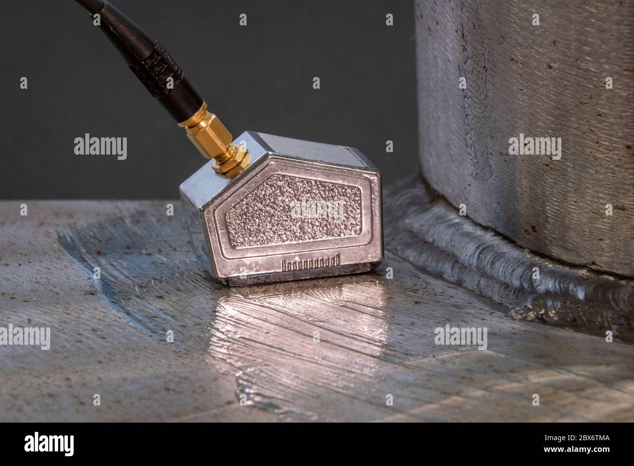 Non Destructive Testing Stock Photo - Alamy