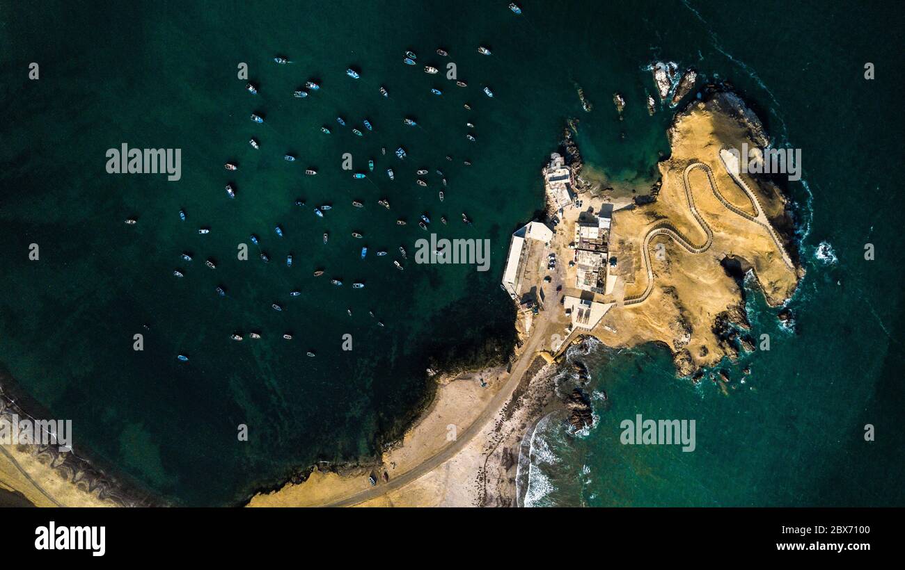 Boats from above hi-res stock photography and images - Alamy