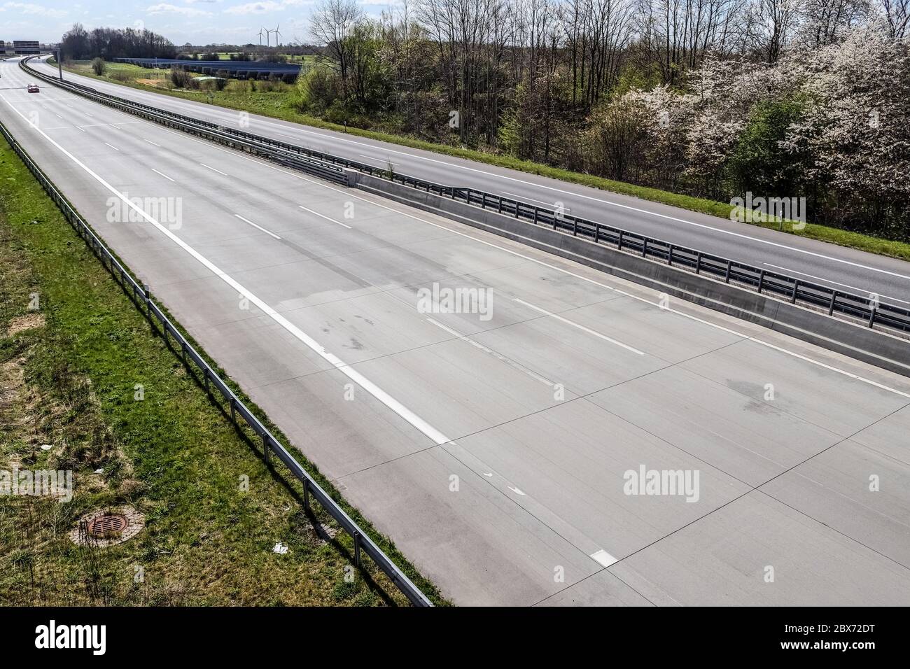 Perspective view on a european highway on a sunny day Stock Photo - Alamy