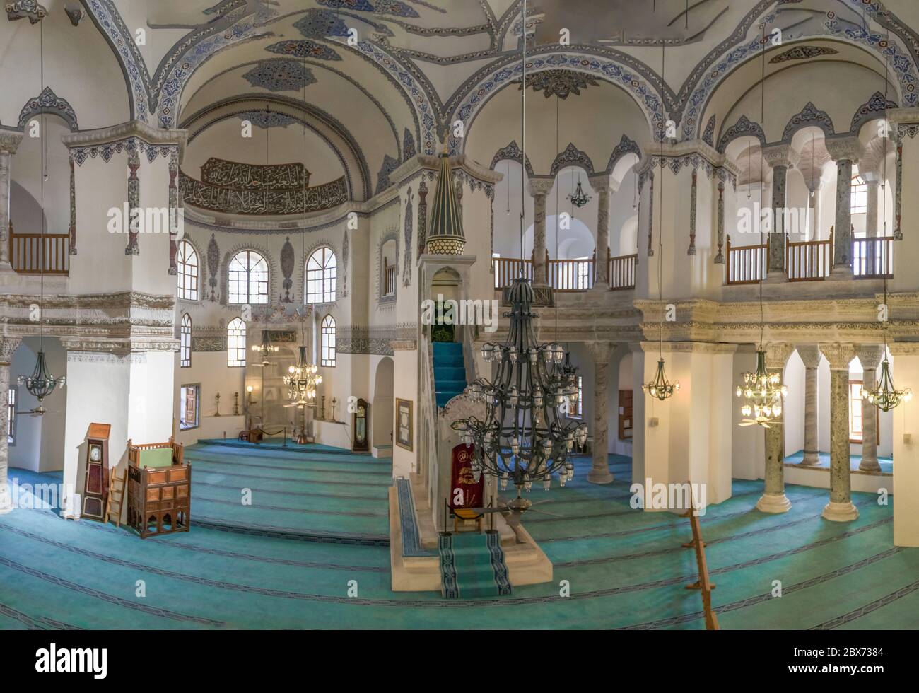 A country with a strong muslim majority, Turkey has mosques at every ...