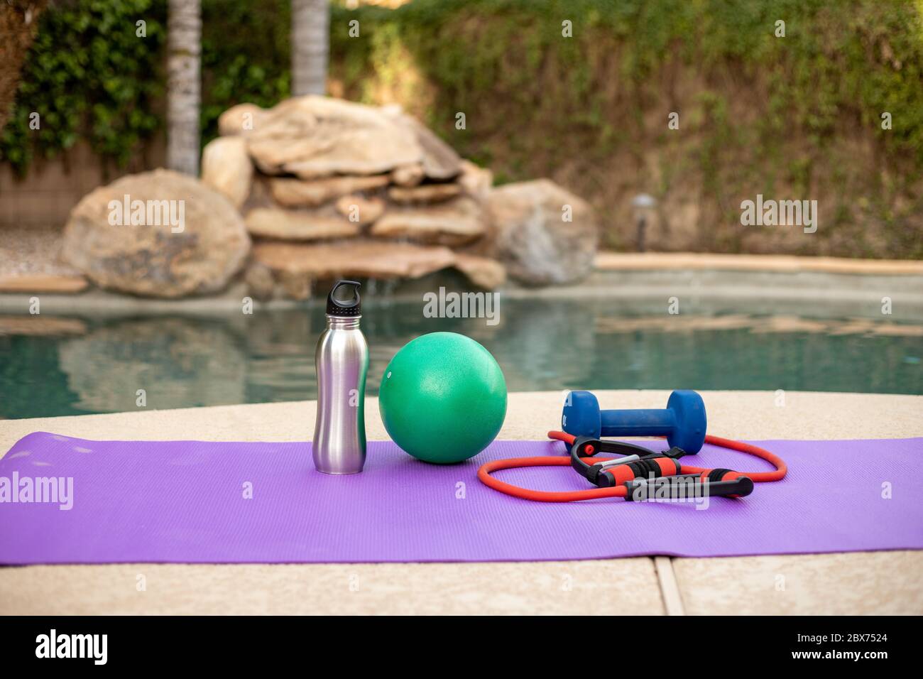 Red rock resort pool hi-res stock photography and images - Alamy